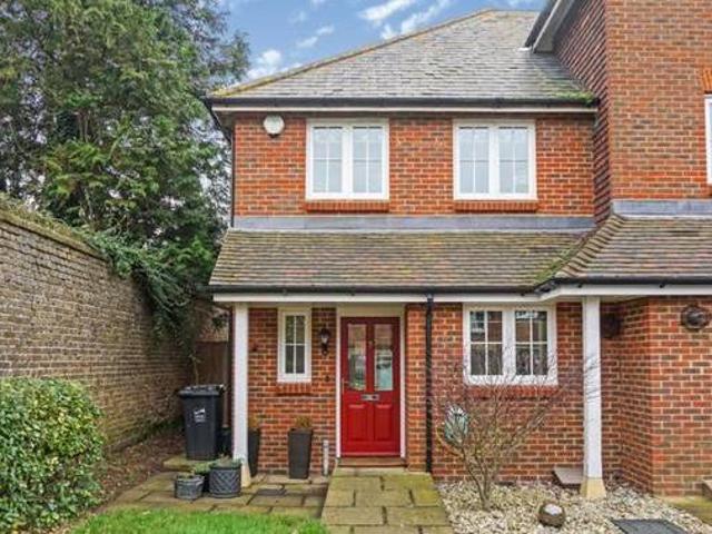 3 bedroom semidetached house for sale in College Gardens Westgateonsea CT8 CT8