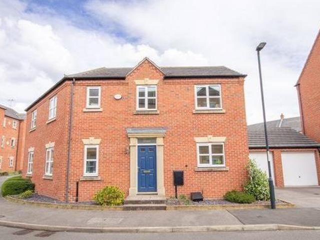 3 bedroom semidetached house for sale in Coral Close City Point Derby DE24