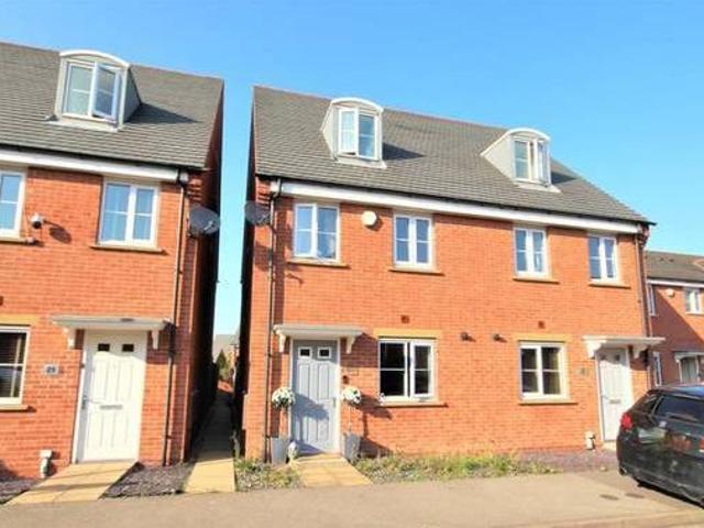 3 bedroom semidetached house for sale in Davenport Way Woodville Swadlincote DE11