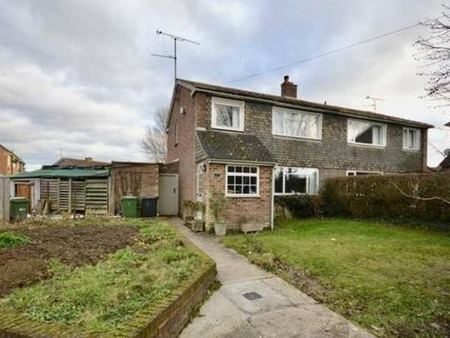 3 bedroom semidetached house for sale in Deanery Hill Braintree CM7