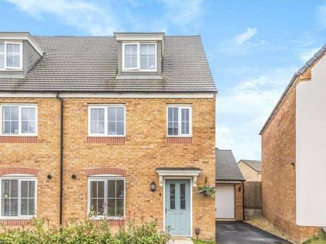 3 bedroom semidetached house for sale in Dragonfly Way Dragonfly Meadows Northampton NN4 NN4