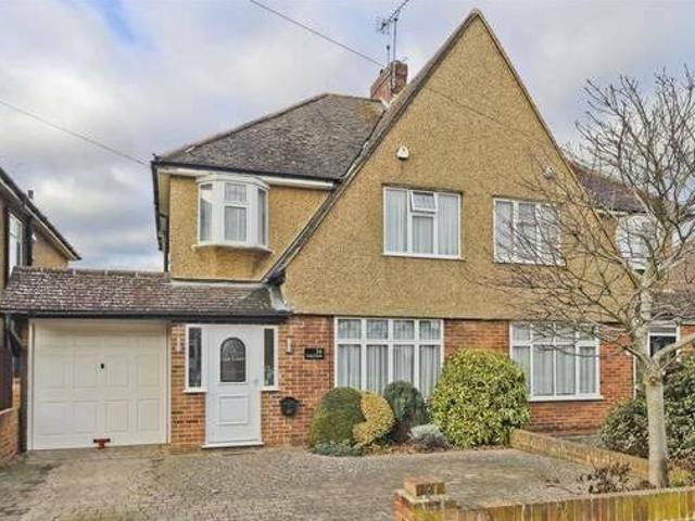3 bedroom semidetached house for sale in Evelyn Avenue Ruislip HA4