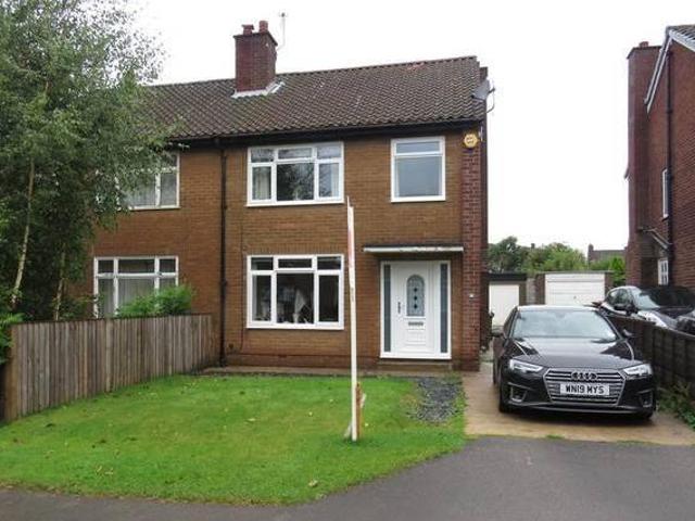 3 bedroom semidetached house for sale in Eastfield Crescent Woodlesford Leeds LS26