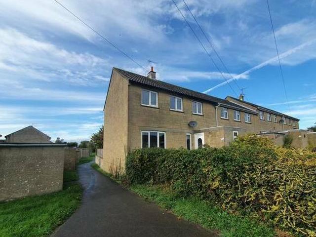 3 bedroom semidetached house for sale in Eastfields Martock TA12