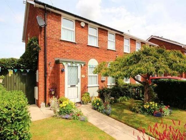 3 bedroom semidetached house for sale in Earls Way Thurmaston LE4