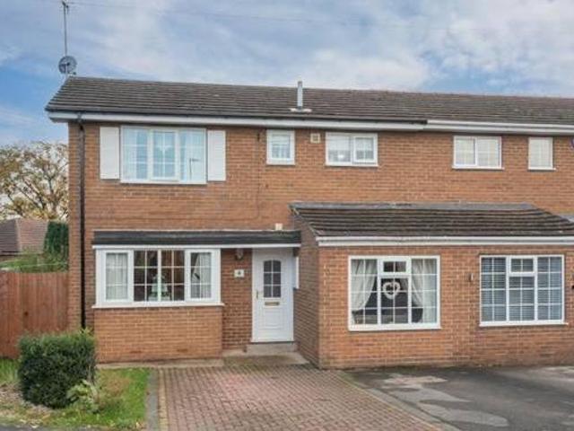 3 bedroom semidetached house for sale in Eaton Square Doncaster DN5 DN5