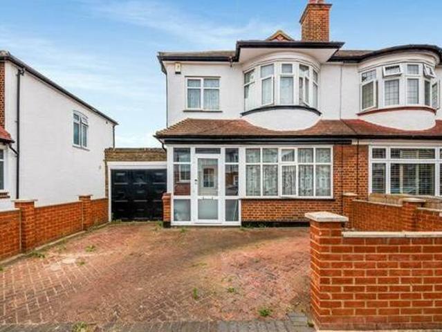 3 bedroom semidetached house for sale in Edgehill Road Mitcham CR4