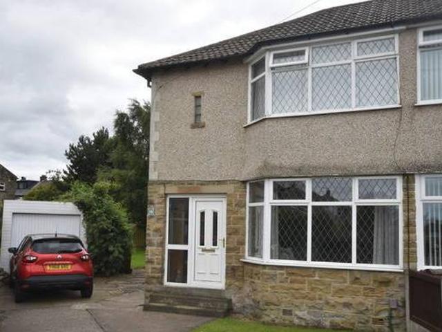 3 bedroom semidetached house for sale in Enfield Walk Bradford BD6