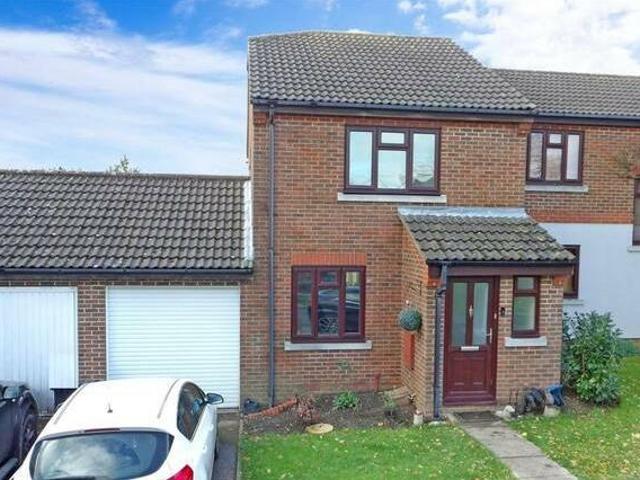 3 bedroom semidetached house for sale in Epping Green Epping Green Epping Essex CM16