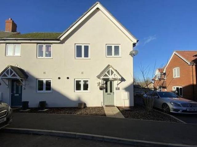 3 bedroom semidetached house for sale in Gilbert Road Bury St Edmunds IP31