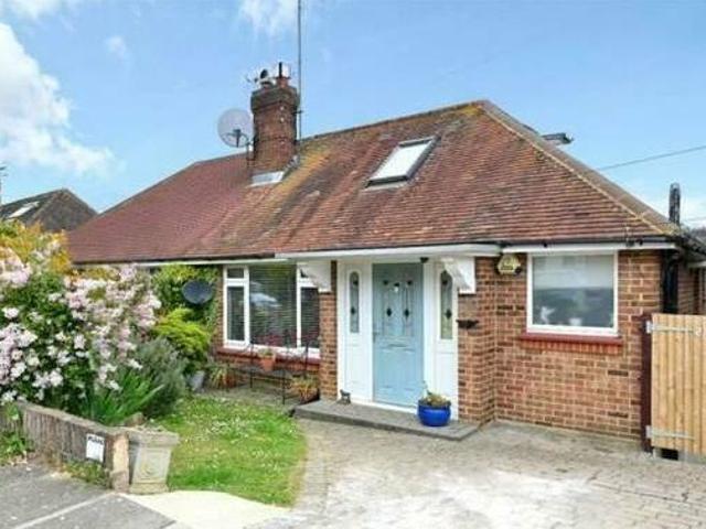 3 bedroom semidetached house for sale in Goldstone Way Hove BN3
