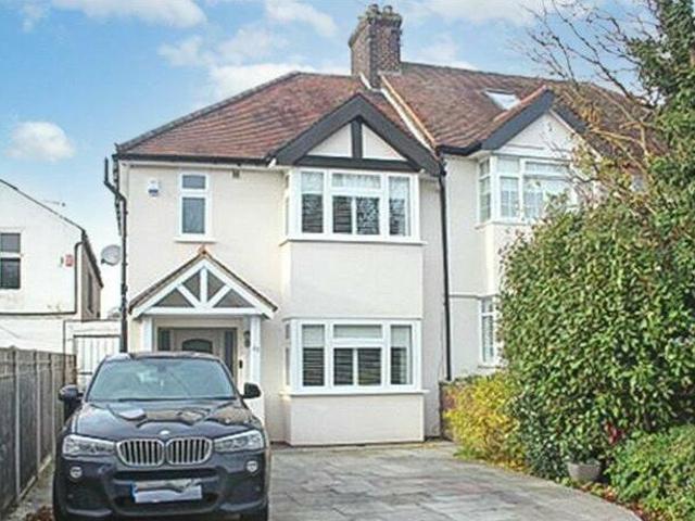 3 bedroom semidetached house for sale in Great North Road Welwyn Garden City Hertfordshire AL8