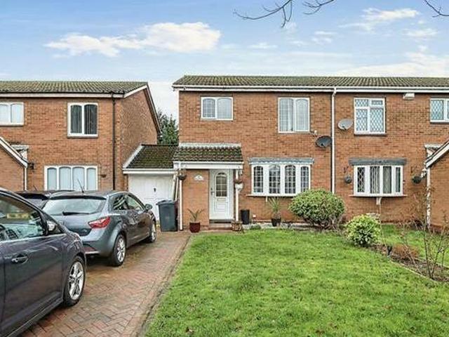 3 bedroom semidetached house for sale in Greenwood Birmingham B25