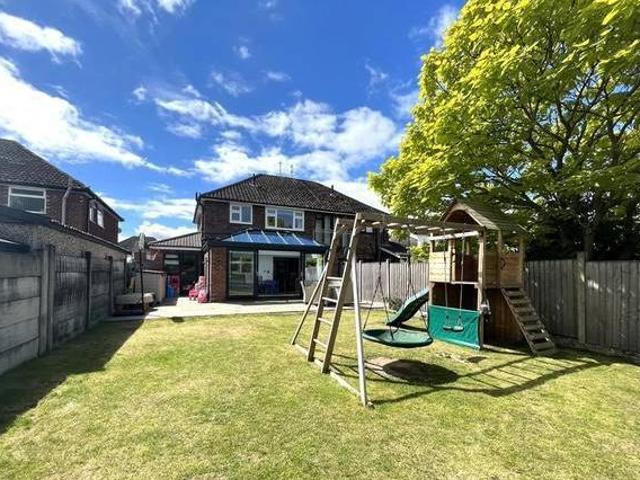 3 bedroom semidetached house for sale in Hubert Drive CW10