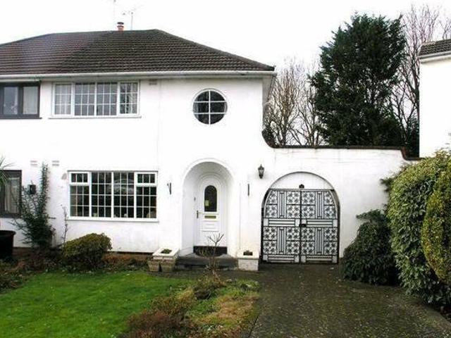 3 bedroom semidetached house for sale in HALESOWEN Lutley Avenue B63