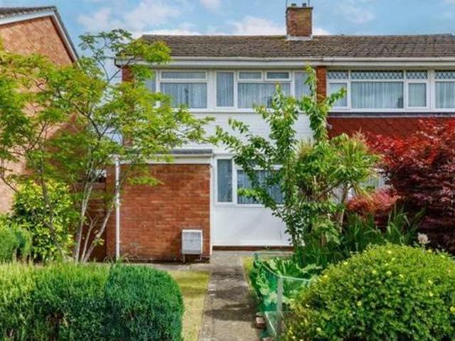 3 bedroom semidetached house for sale in Hawthorn Close Pucklechurch Bristol BS16 BS16