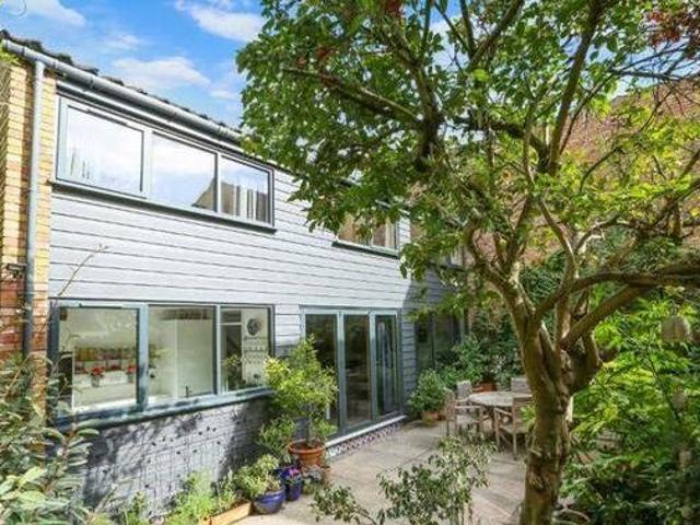 3 bedroom semidetached house for sale in High Kingsdown Kingsdown BS2