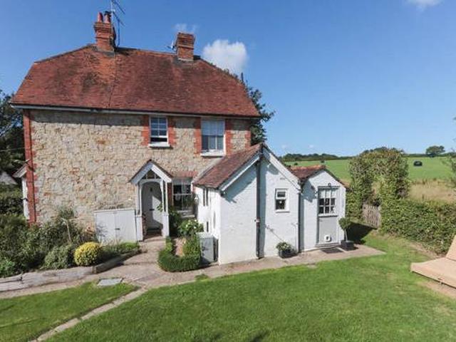 3 bedroom semidetached house for sale in High Street Etchingham TN19