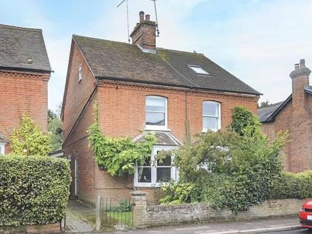 3 bedroom semidetached house for sale in High Street Kimpton SG4