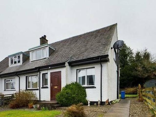 3 bedroom semidetached house for sale in High Park Tarbert PA29