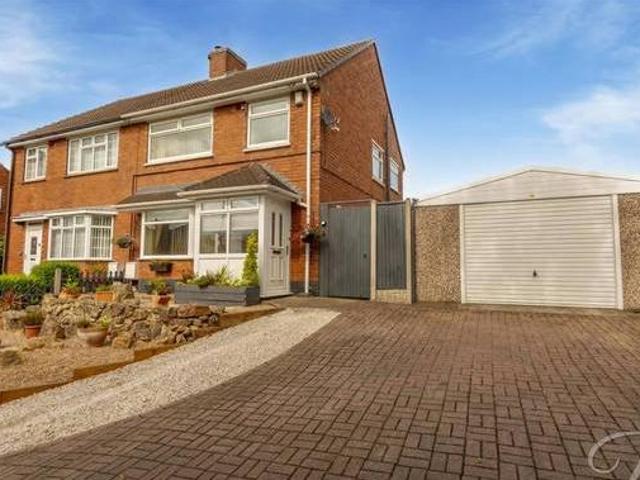 3 bedroom semidetached house for sale in Highcliffe Avenue Shirebrook Mansfield NG20