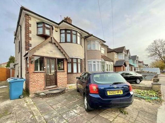 3 bedroom semidetached house for sale in Kenmore Avenue Kenton HA3