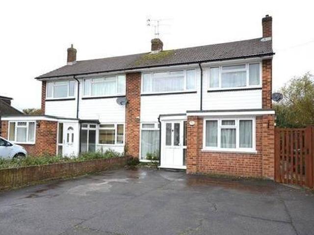 3 bedroom semidetached house for sale in Kings Avenue Tongham Farnham GU10