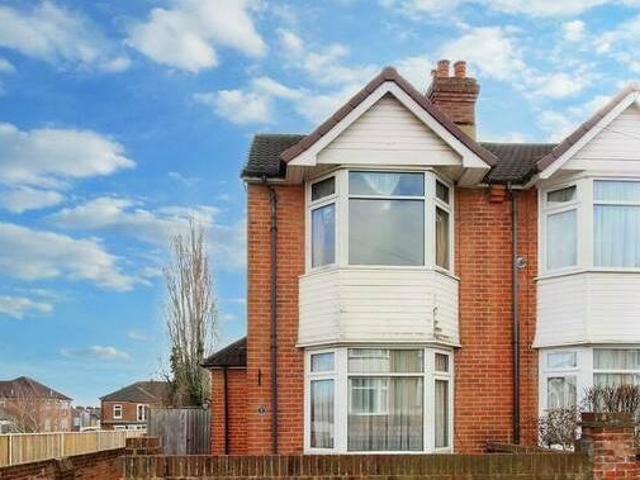 3 bedroom semidetached house for sale in Kitchener Road Southampton SO17