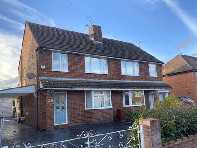 3 bedroom semidetached house for sale in Lynton Road Hucclecote GL3 GL3