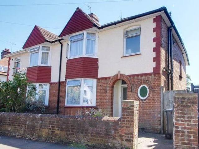 3 bedroom semidetached house for sale in Lancaster Avenue Hitchin SG5