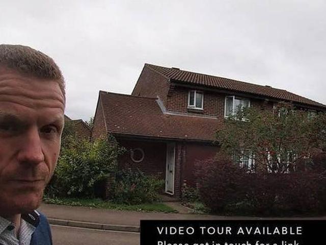 3 bedroom semidetached house for sale in Laxton Avenue Hardwick CB23