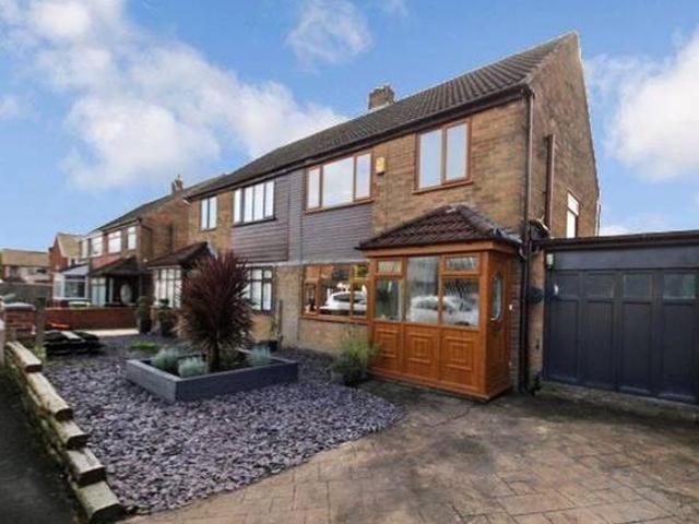 3 bedroom semidetached house for sale in Leacroft AshtoninMakerfield Wigan WN4