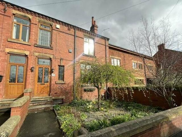 3 bedroom semidetached house for sale in Leeds Road Wakefield WF1