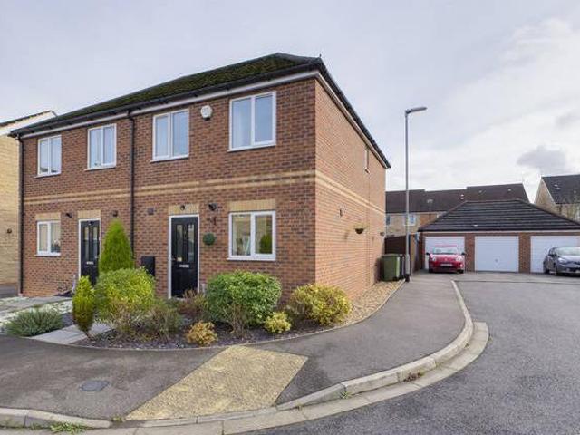 3 bedroom semidetached house for sale in Limeberry Place Lincoln LN6