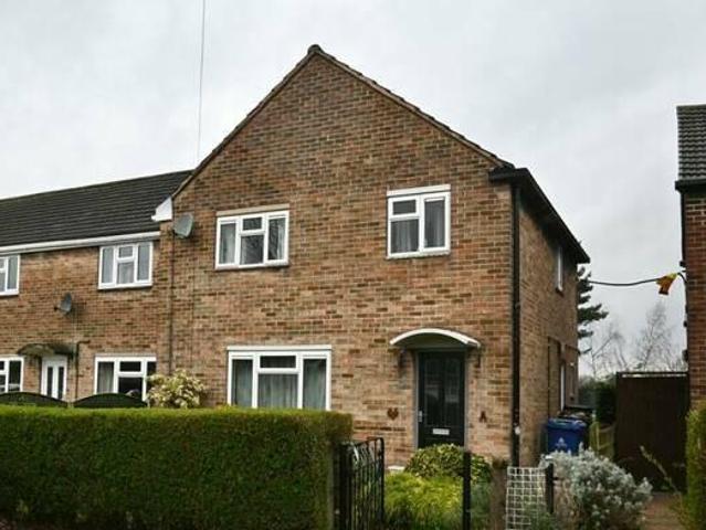 3 bedroom semidetached house for sale in Lindley Road Finningley Doncaster DN9