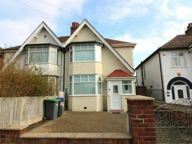 3 bedroom semidetached house for sale in Links Road North Shore FY1