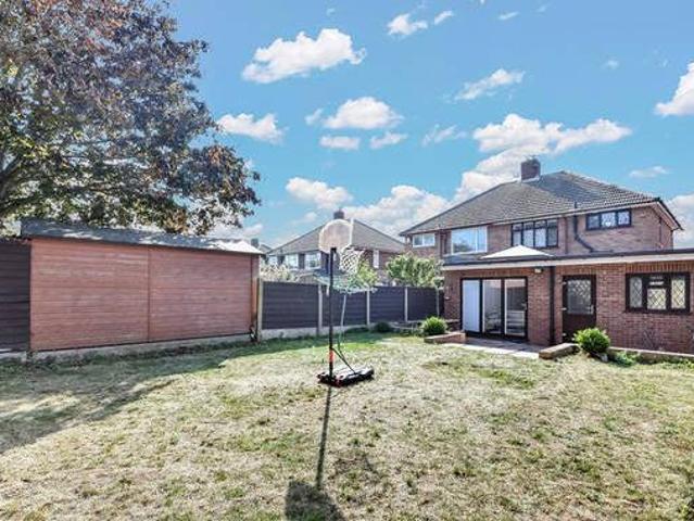 3 bedroom semidetached house for sale in Linwood Avenue strood ME2