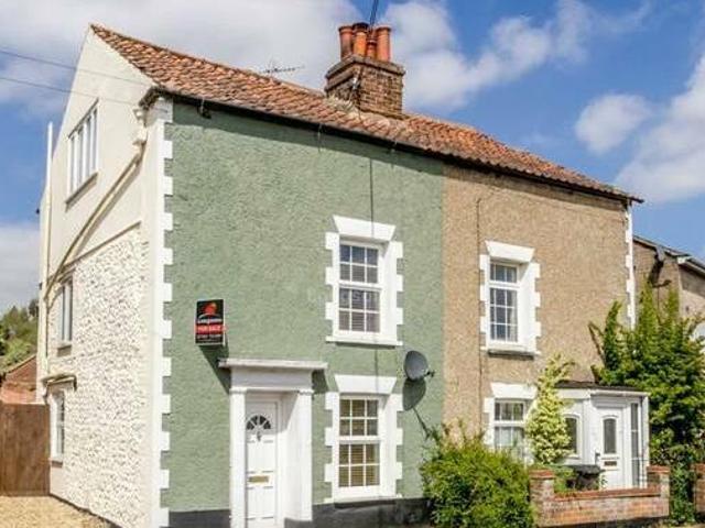 3 bedroom semidetached house for sale in London Street Swaffham PE37
