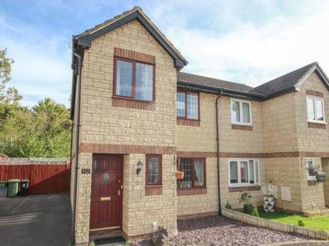 3 bedroom semidetached house for sale in Palmers Leaze Bradley Stoke Bristol BS32
