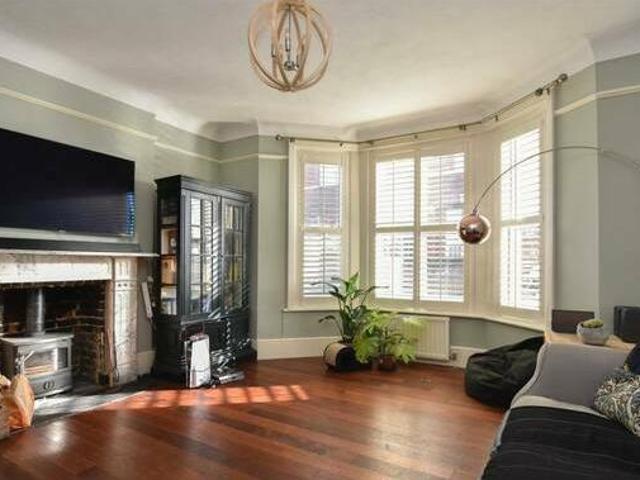 3 bedroom semidetached house for sale in Priory Road Hastings TN34