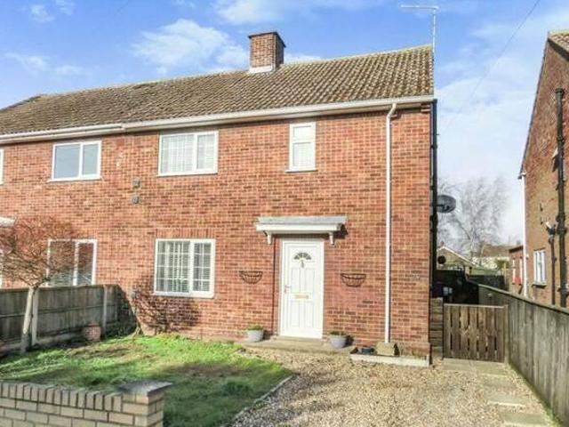 3 bedroom semidetached house for sale in Queens Road Brandon IP27