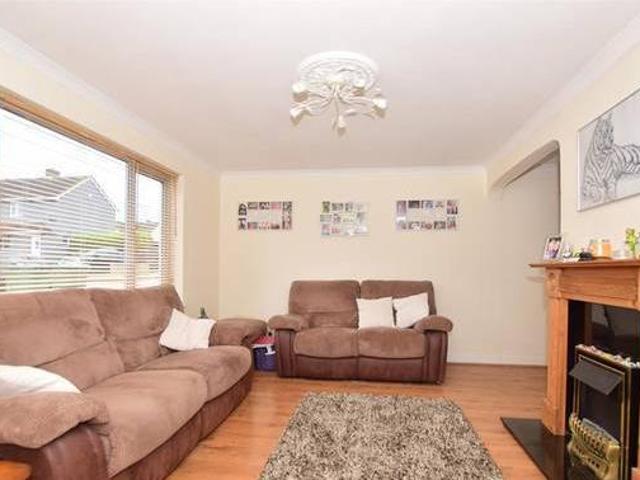 3 bedroom semidetached house for sale in Quilters Straight Basildon Essex SS14
