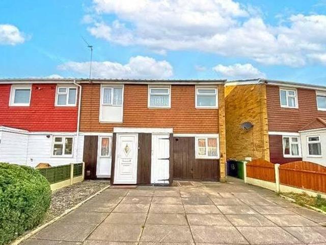 3 bedroom semidetached house for sale in Ryan Avenue Wednesfield Wolverhampton WV11
