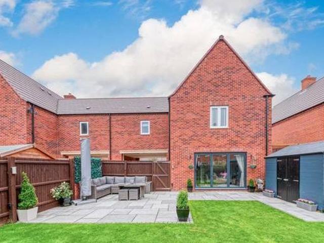 3 bedroom semidetached house for sale in Rainier Close Newport Pagnell MK16