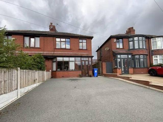 3 bedroom semidetached house for sale in Ralph Avenue Hyde SK14