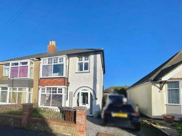 3 bedroom semidetached house for sale in Raynes Road LeeontheSolent PO13 PO13