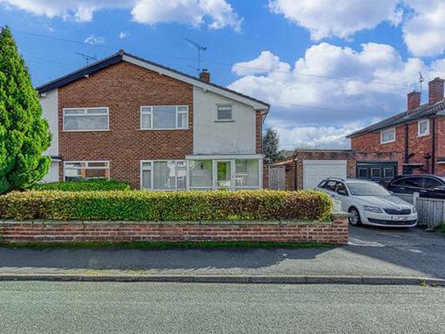 3 bedroom semidetached house for sale in Richmond Crescent Vicars Cross CH3