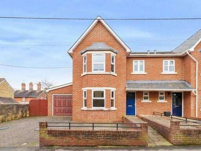3 bedroom semidetached house for sale in Richmond Road Sherborne DT9