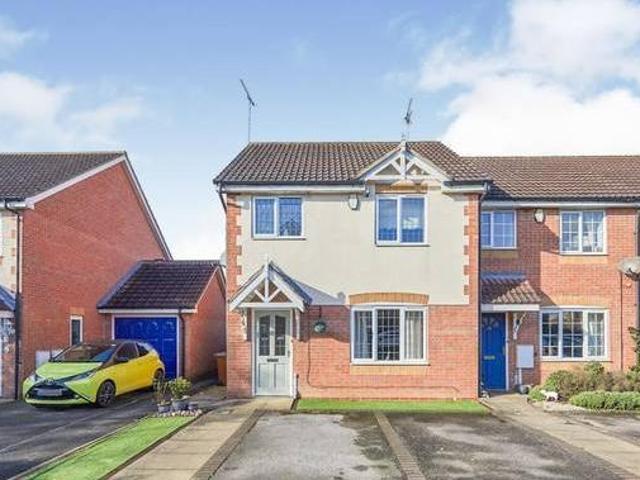 3 bedroom semidetached house for sale in Rogers Court Hatton Derby DE65