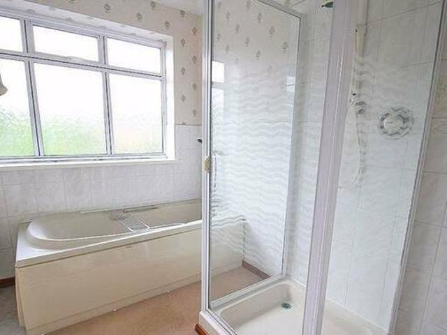 3 bedroom semidetached house for sale in Rookery Road WOMBOURNE WV5 0JH WV5